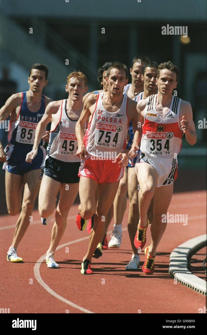 Poland's Leszek Zblewski (left) and Germany's Rudiger Stenzel (right ...
