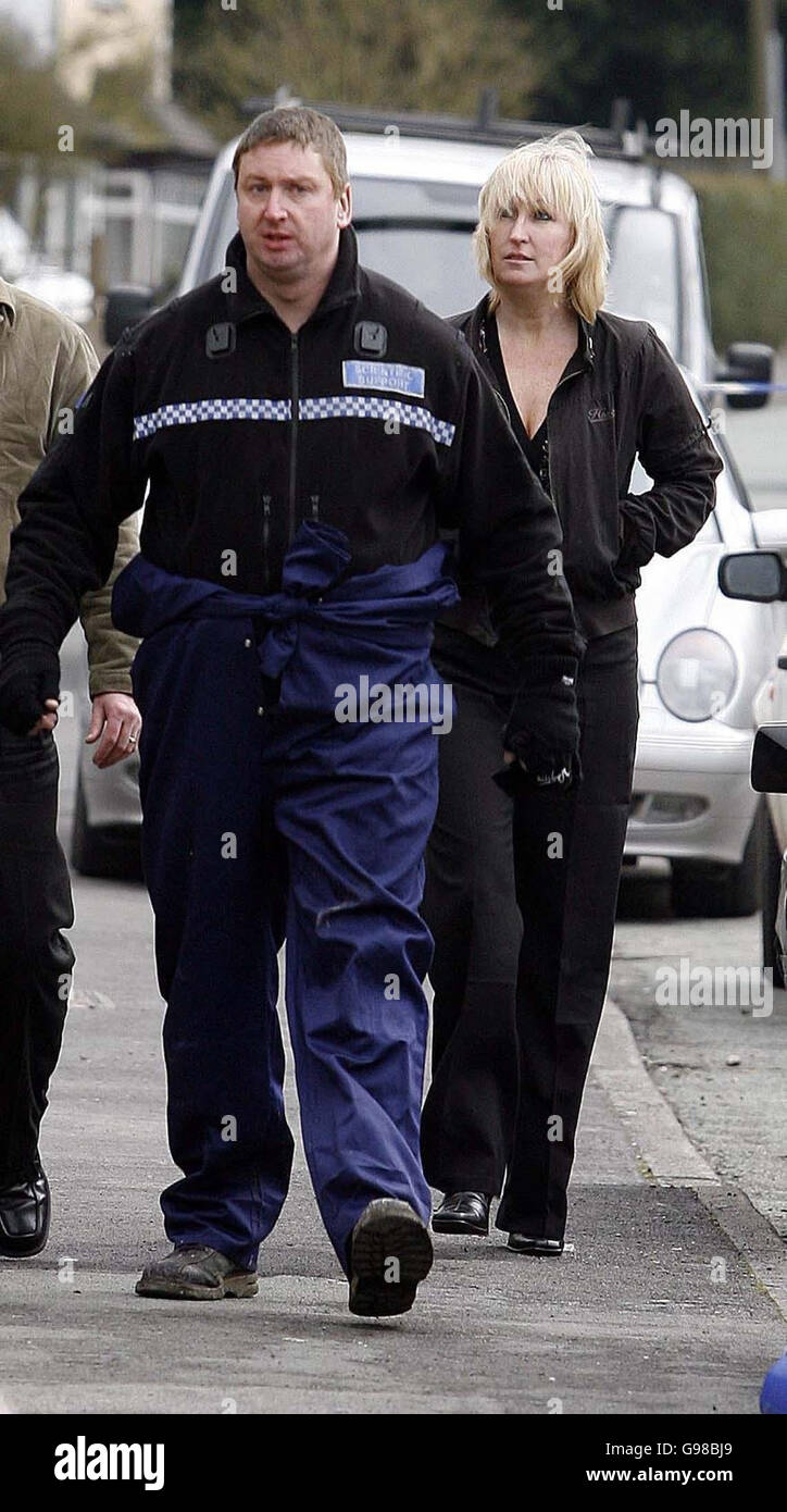 Amanda Carter (known as Manda) the mother of Samantha, 16, Patricia, 10 ...