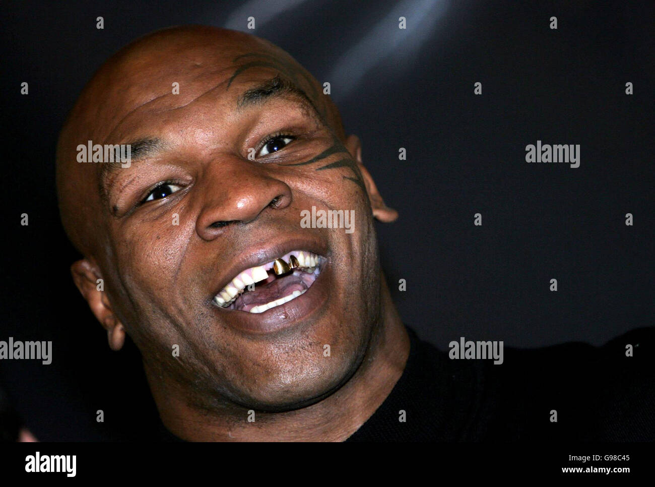 Mike tyson boxer hi-res stock photography and images - Alamy