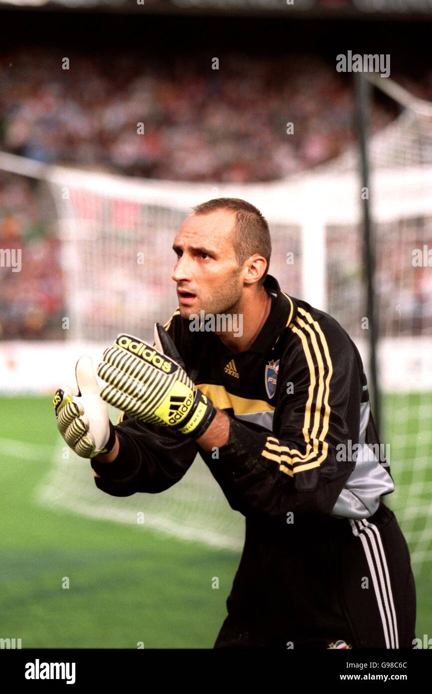 Yugoslavia goalkeeper Aleksandar Kocic waits for the ball to be ...