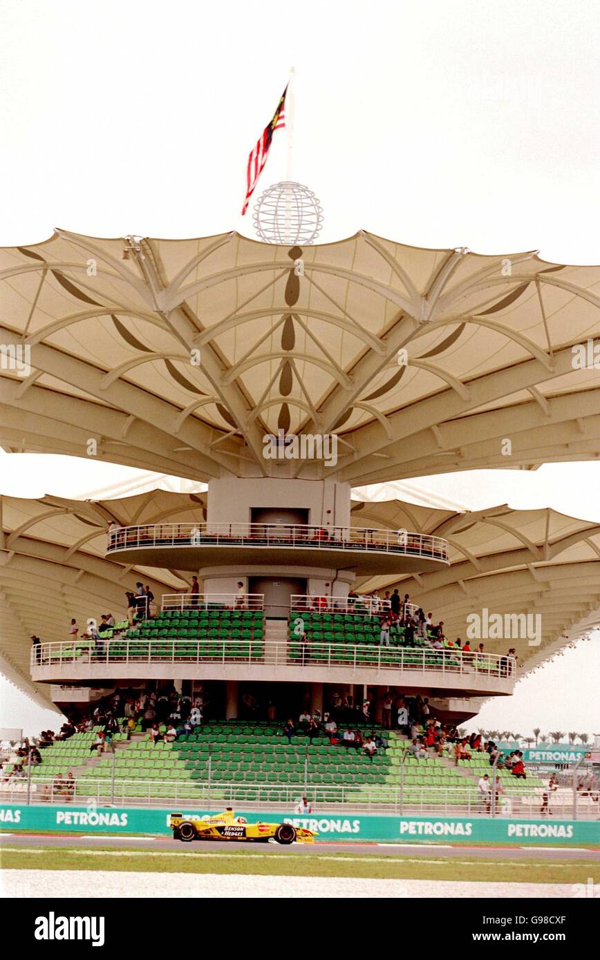 Formula One Motor Racing - Malaysian Grand Prix - Practice. The ...