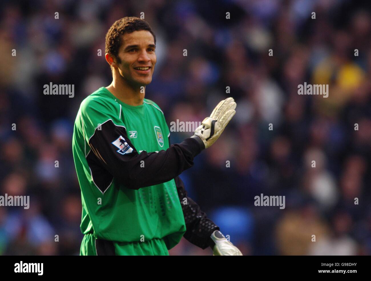 Manchester city goalkeeper david james hi-res stock photography and ...