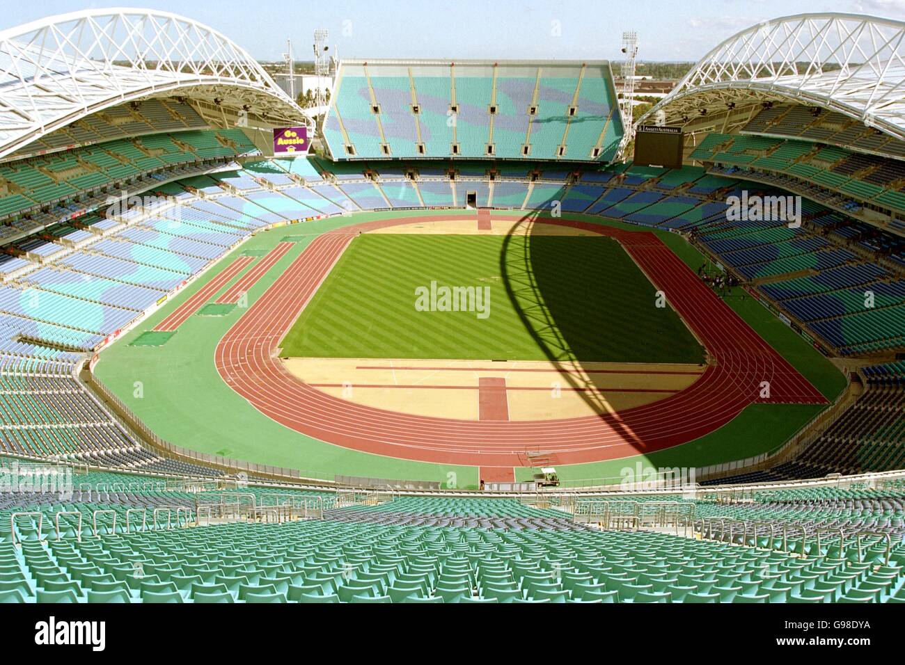 Sydney olympic stadium 2000 hi-res stock photography and images - Alamy