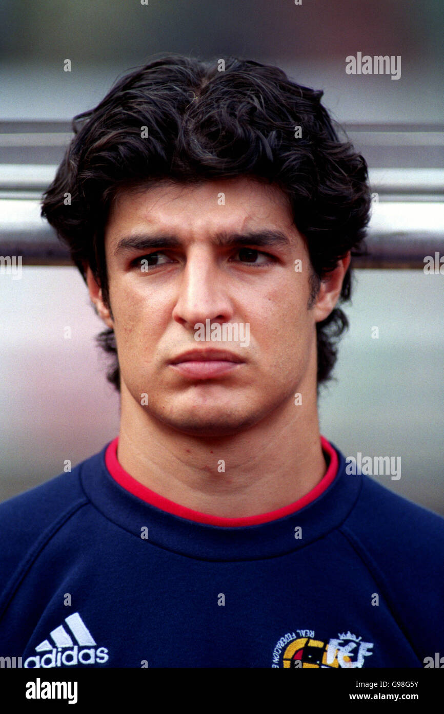 Soccer - Euro 2000 Qualifier - Group Six - Austria v Spain. Cesar ...