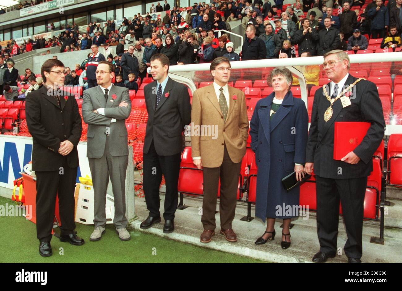 Stoke citys new icelandic owners meet the mayor of stoke on trent hi ...