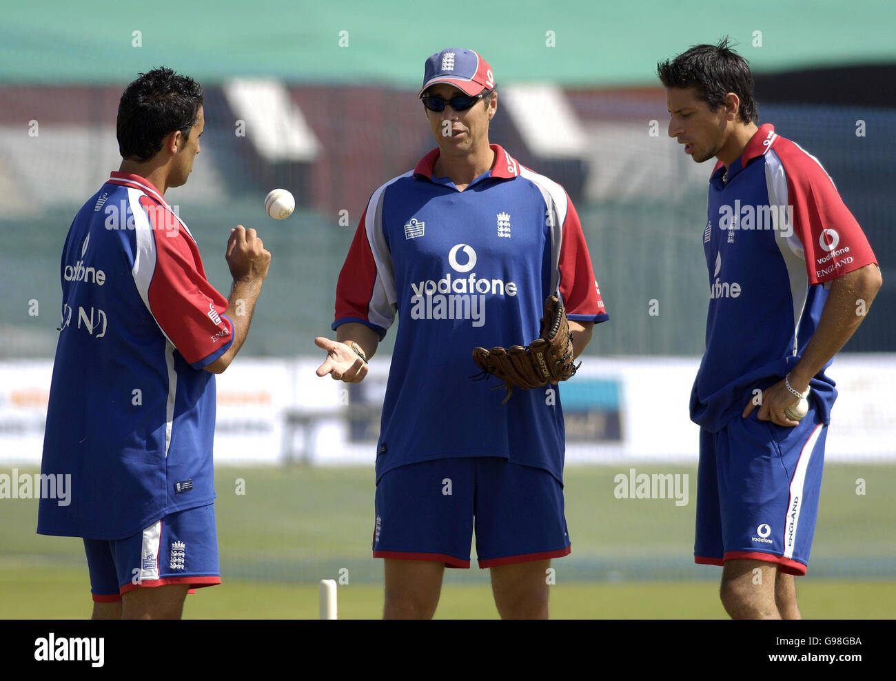 England bowler Kabir Ali (L) with bowling coach Troy Cooley and bowler ...