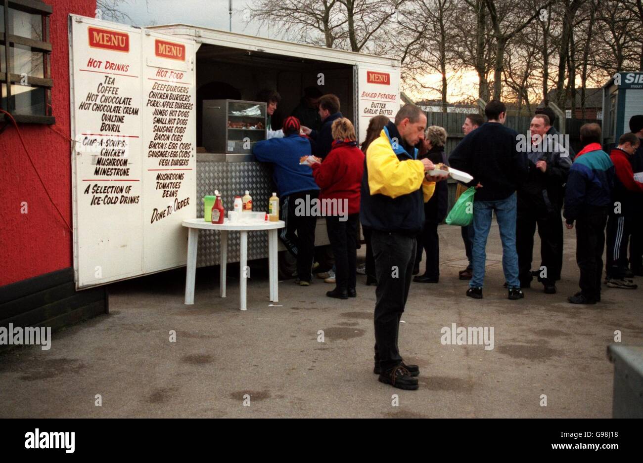 Hot dog hamburger stall eating food football hi-res stock photography ...