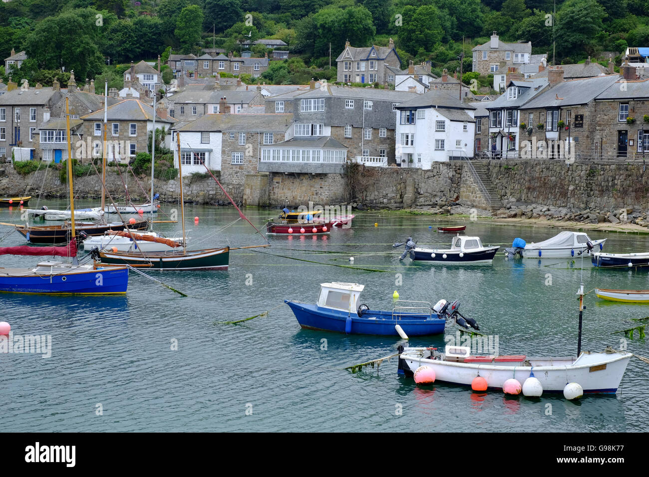 Mousehole village shop cornwall hi-res stock photography and images - Alamy