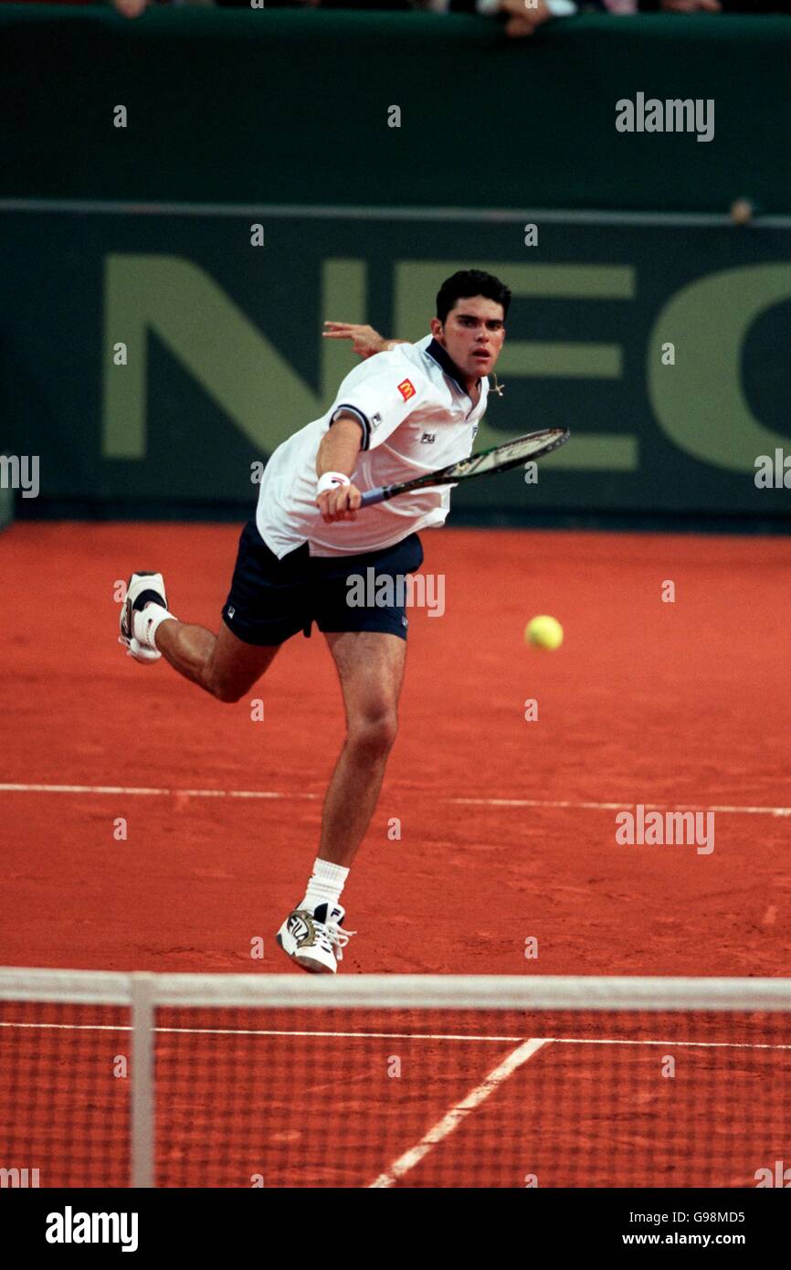 Davis cup logo hi-res stock photography and images - Alamy