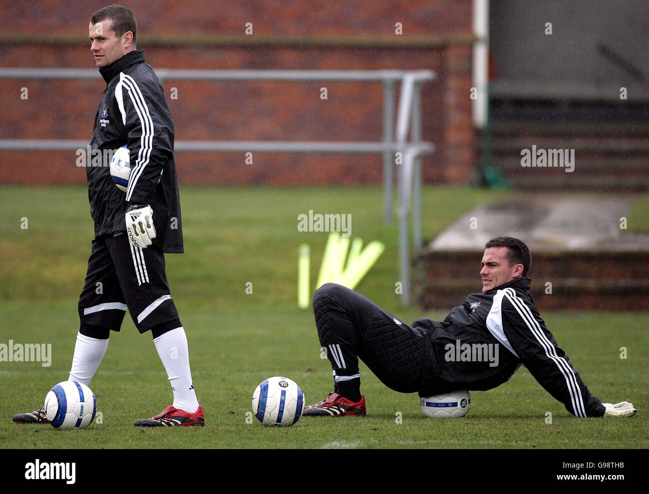 Newcastle United Goalkeeper High Resolution Stock Photography and ...