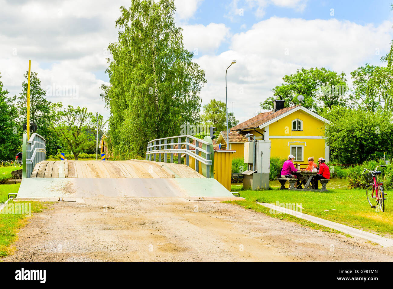 Rolling bridge hi-res stock photography and images - Alamy