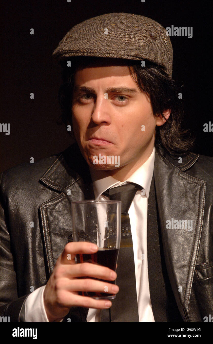 SHOWBIZ Pete & Dud Stock Photo - Alamy