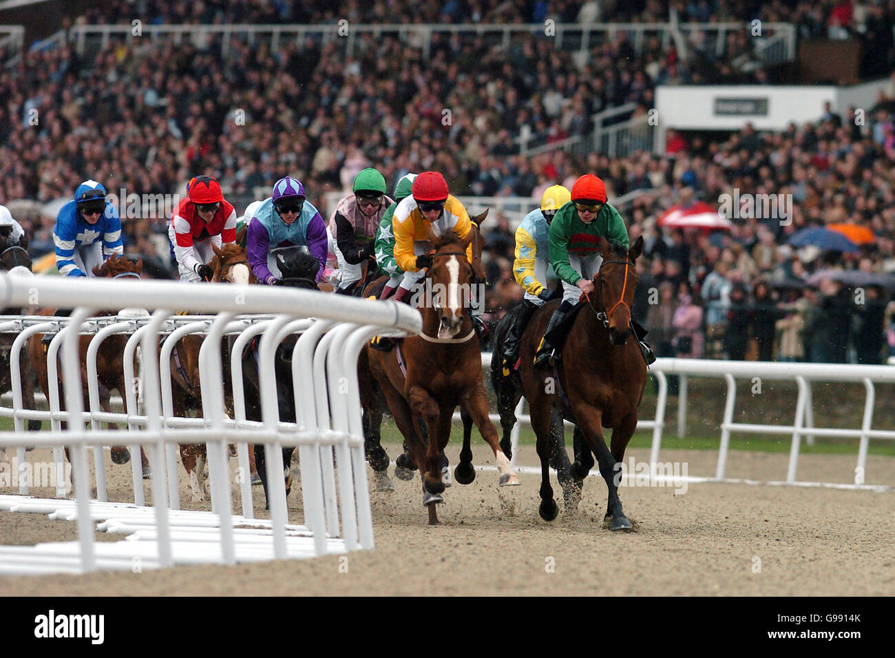Horse Racing - Kempton Park Stock Photo - Alamy