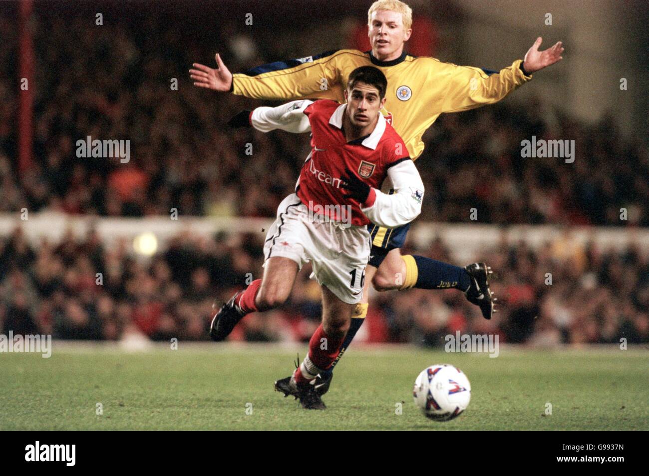 Arsenals silvinho hi-res stock photography and images - Alamy