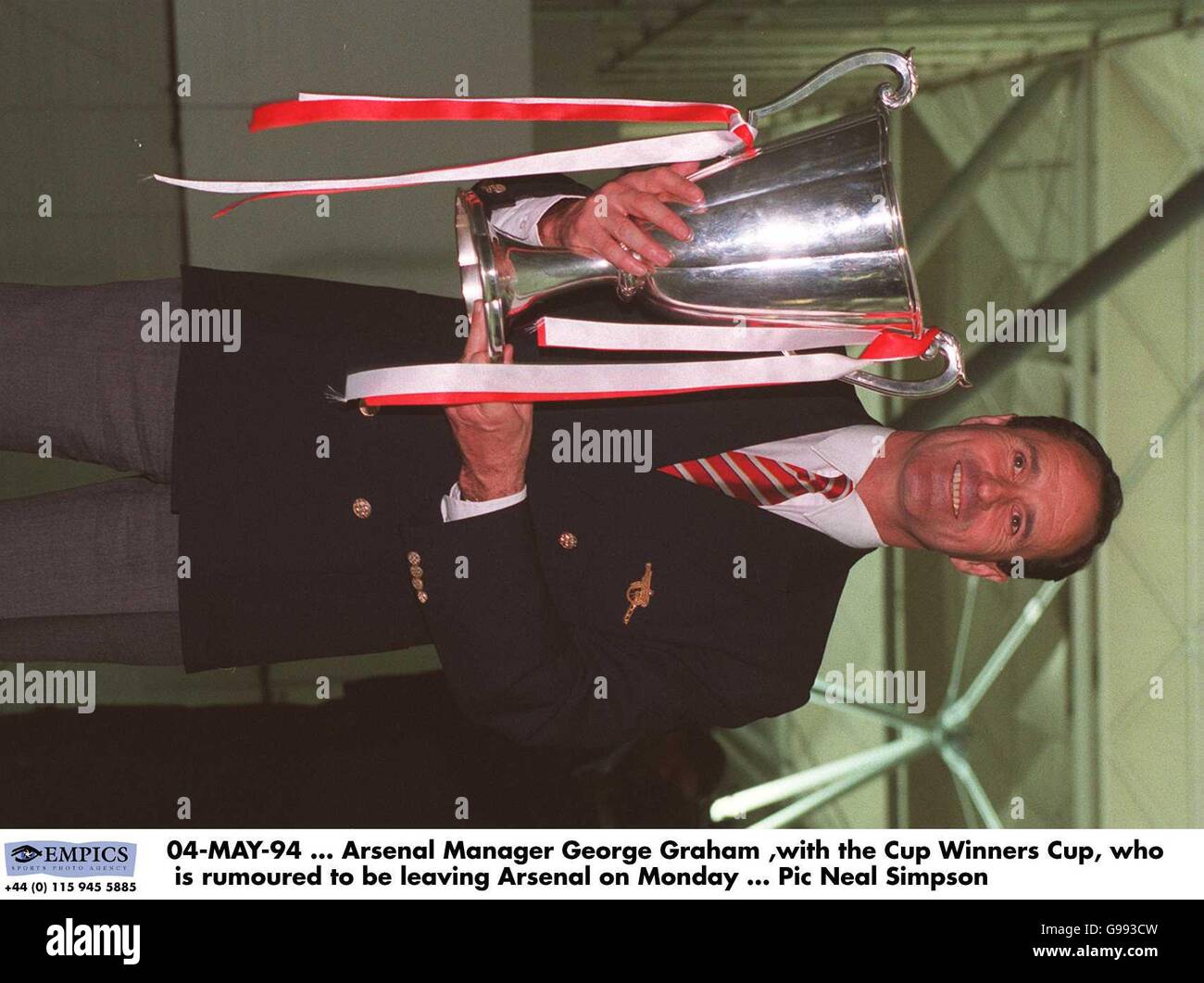 04 may 94 arsenal manager george graham hi-res stock photography and ...