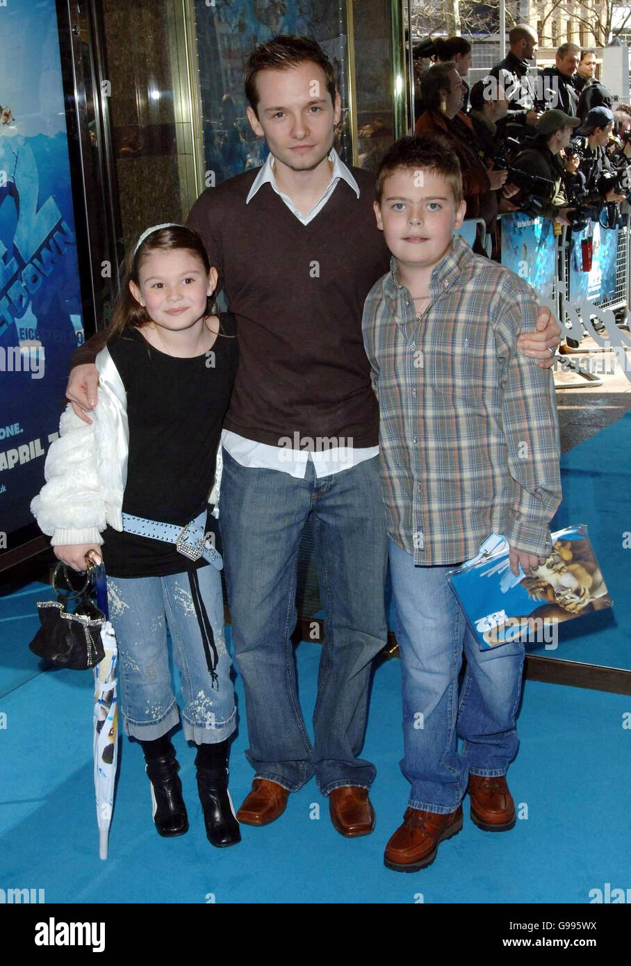 Jack Ryder with kids David and Emily arrive at the premiere of Ice Age ...