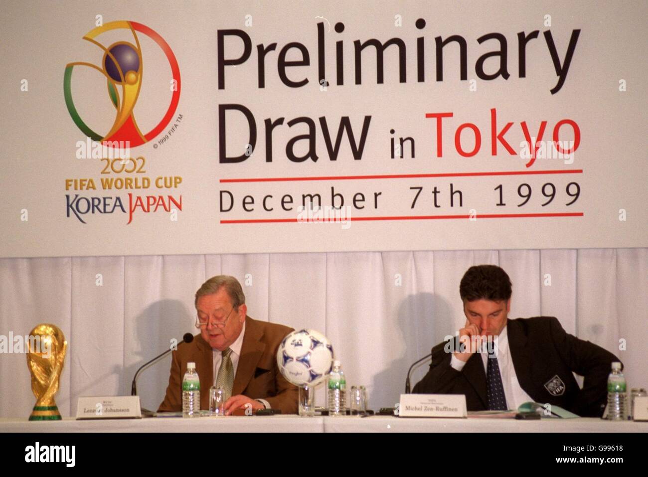 Fifa 2002 world cup preliminary draw in tokyo hi-res stock photography ...