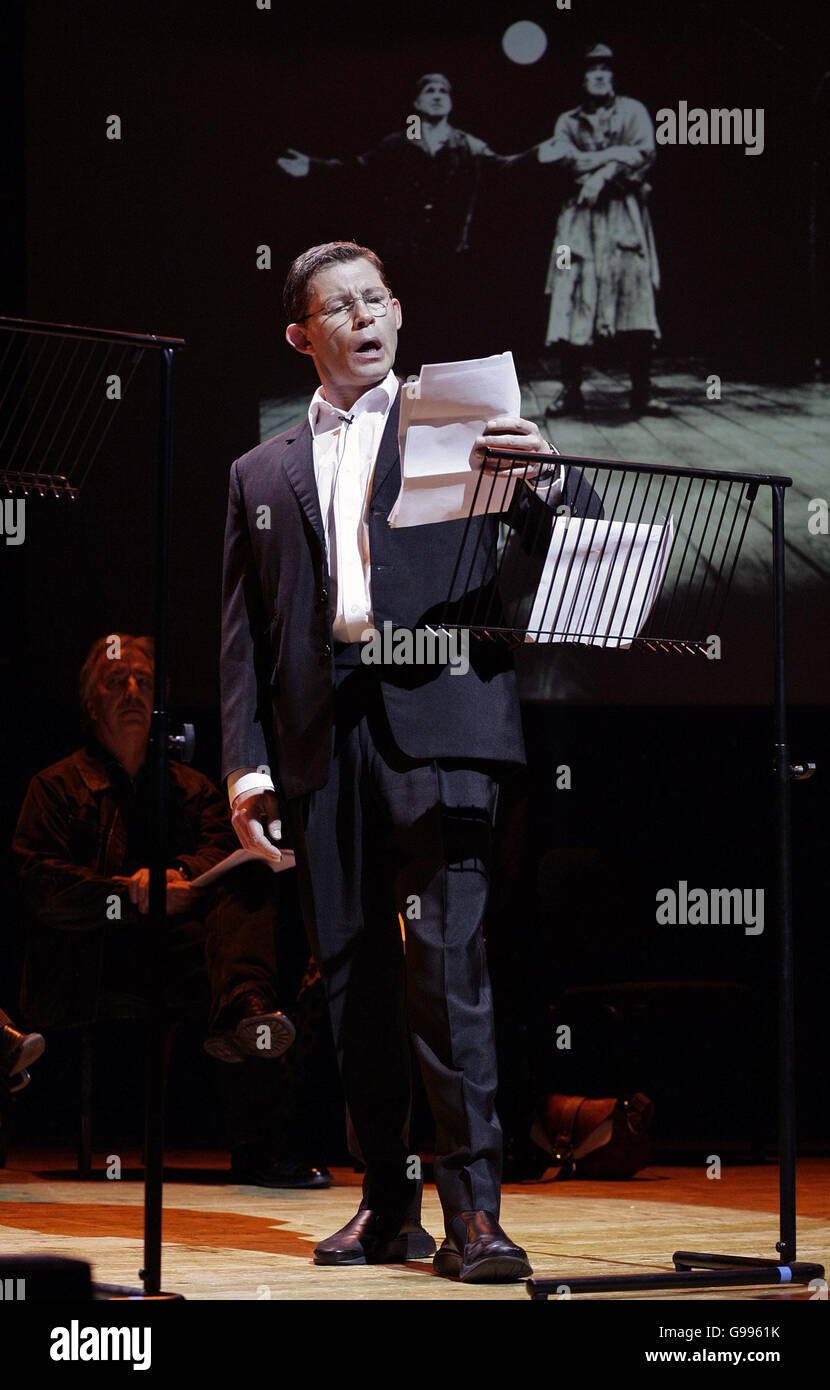 Lee Evans performs excerpts from Samuel Beckett's 'Waiting For Godot ...