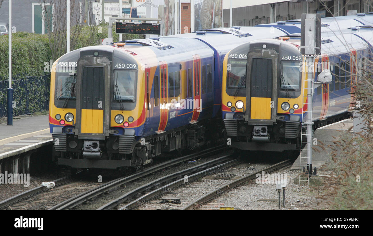 South West Trains Class 450 'Desiro' Electric trains at Staines station ...