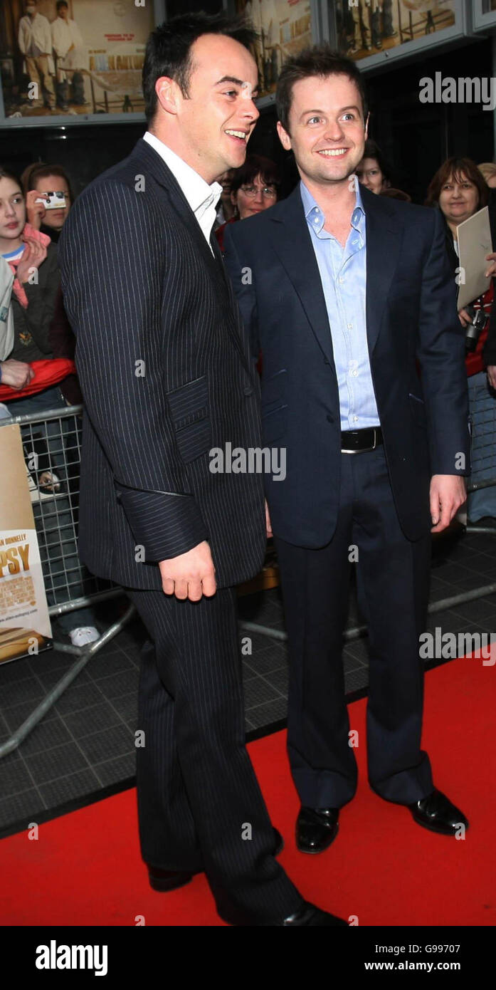 Alien autopsy ant dec hi-res stock photography and images - Alamy