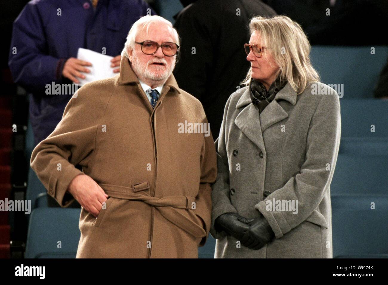 Chairman chelsea football club ken bates hi-res stock photography and ...