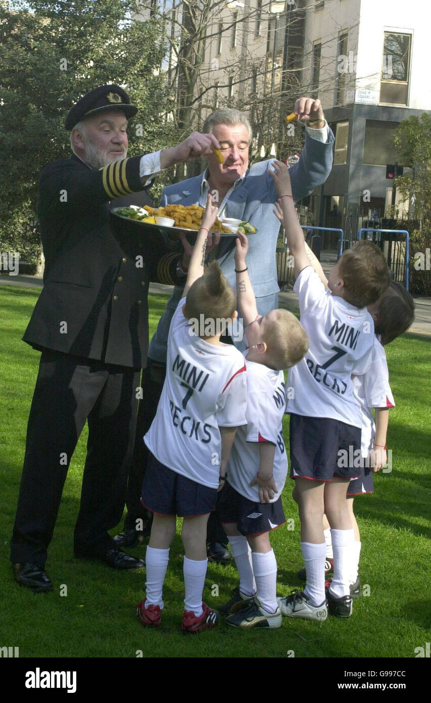 Terry curran football hi-res stock photography and images - Alamy