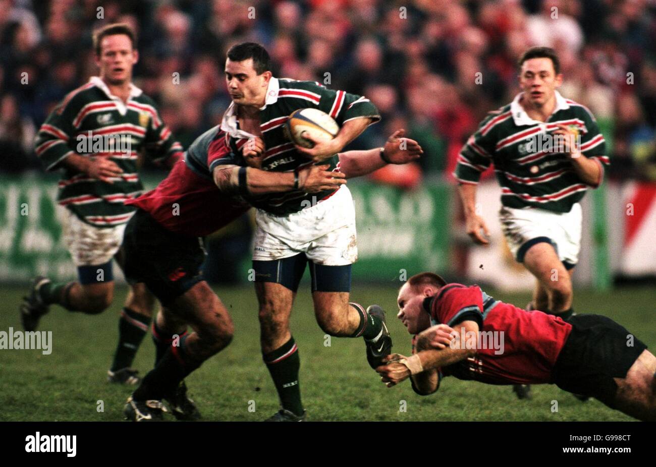 Glasgow caledonians jon stuart tackles leicester tigers stuart potter ...