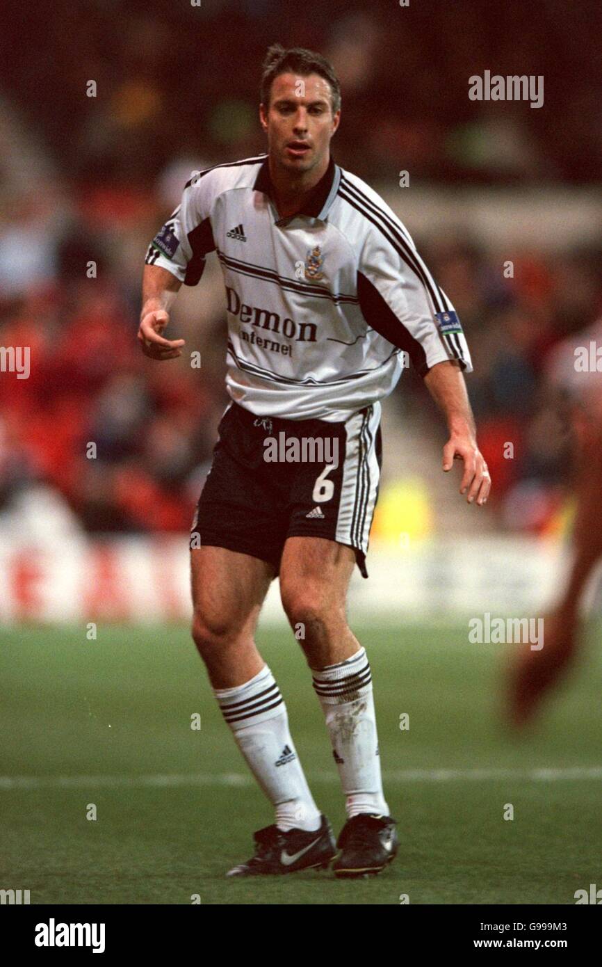 Fulhams kit symons hi-res stock photography and images - Alamy