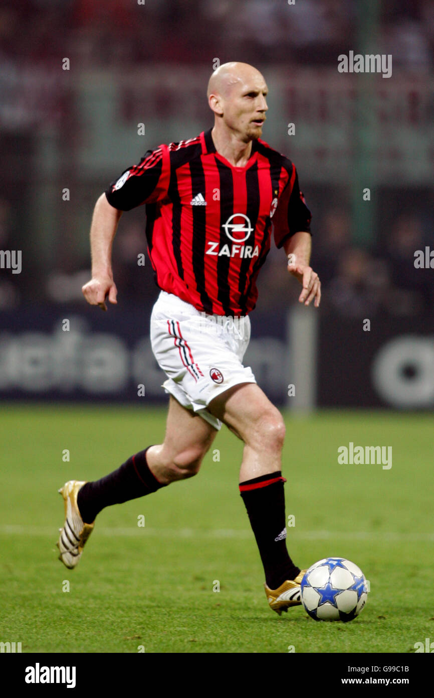 Soccer - UEFA Champions League - Semi-Final - First Leg - AC Milan v ...