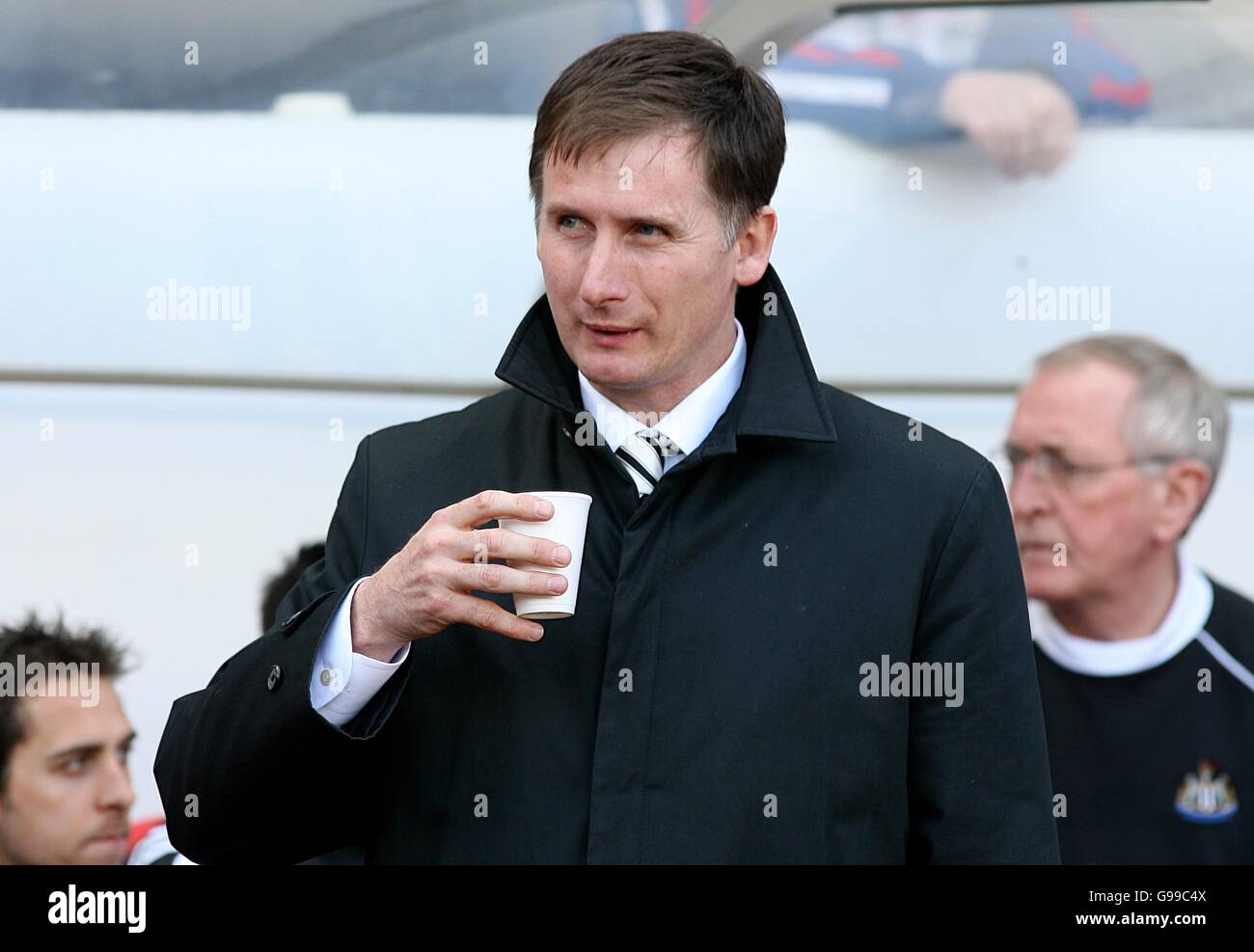 Newcastle united caretaker manager glenn roeder hi-res stock ...