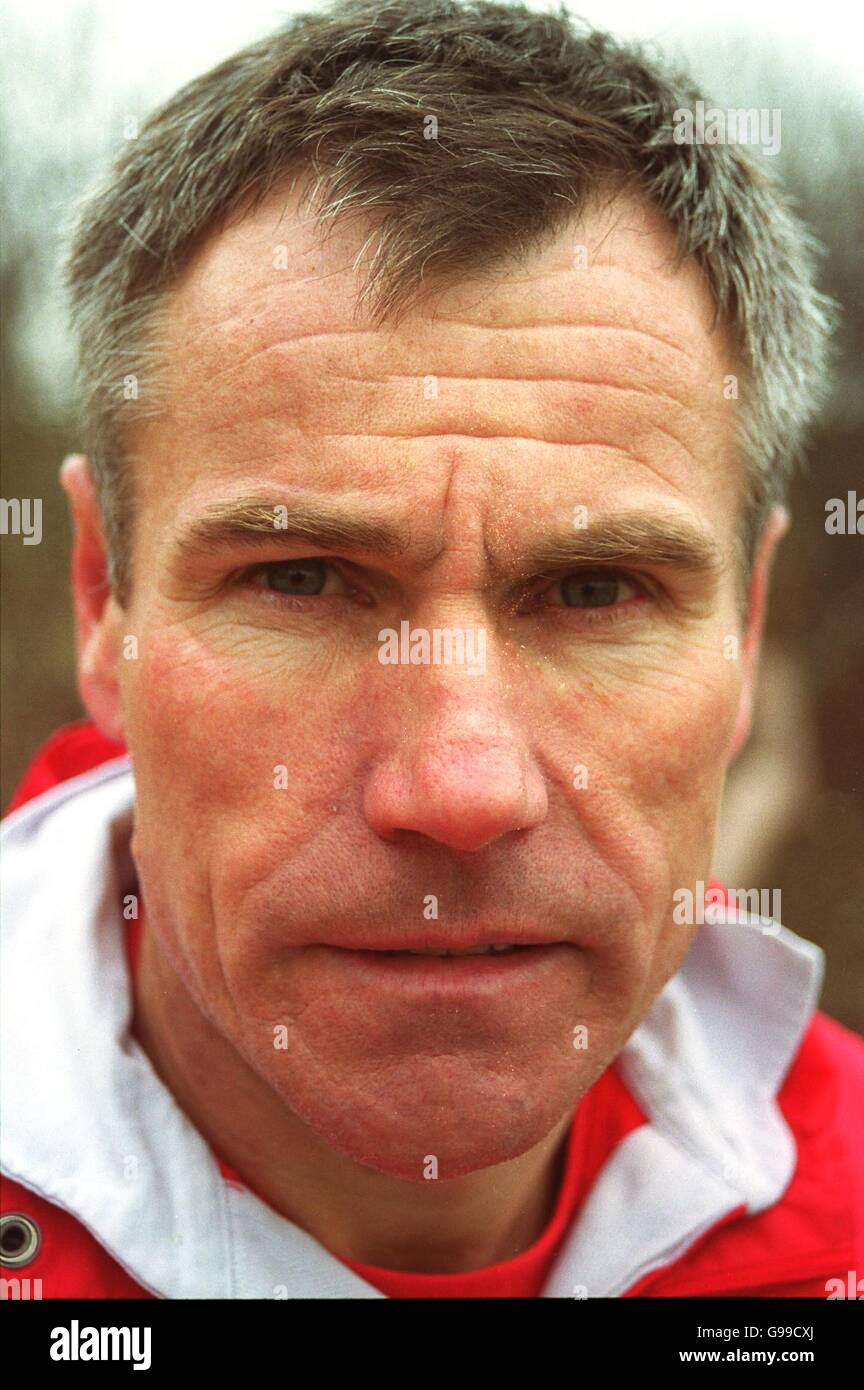 Gillingham manager peter taylor hi-res stock photography and images - Alamy