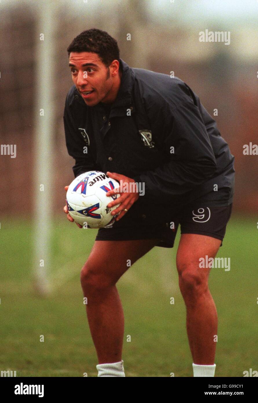 Carl asaba gillingham hi-res stock photography and images - Alamy