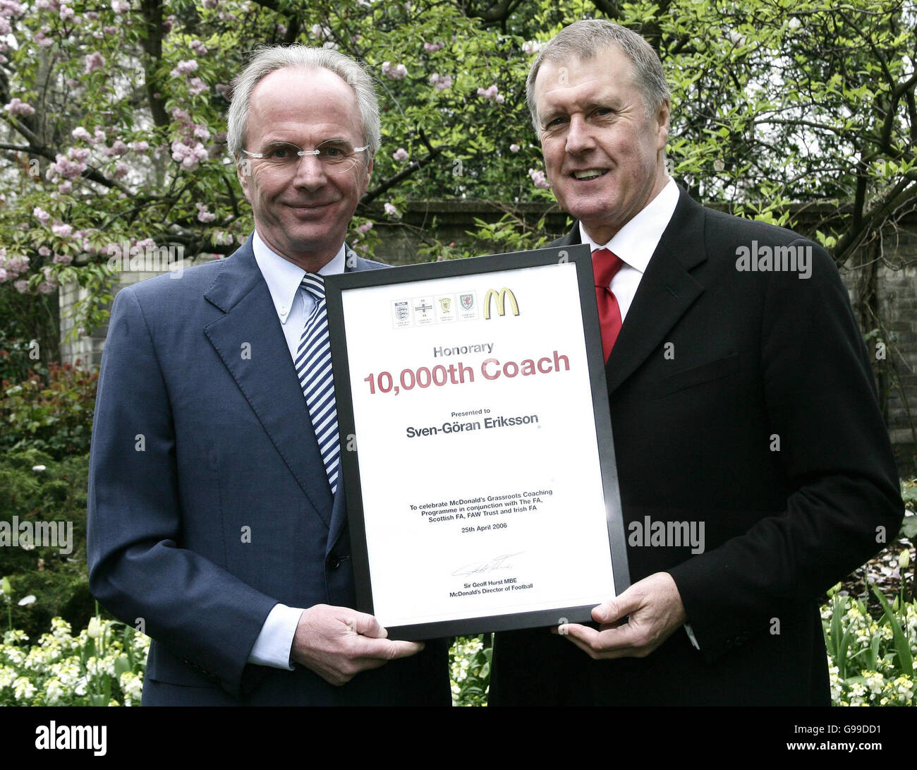 England Head Coach Sven-Goran Eriksson receives an honorary coaching ...