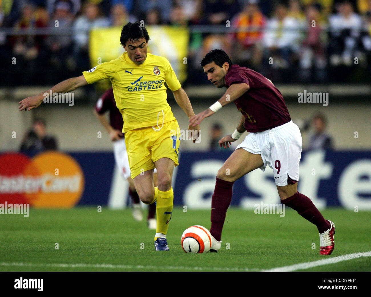 Arsenals and villarreals hi-res stock photography and images - Alamy