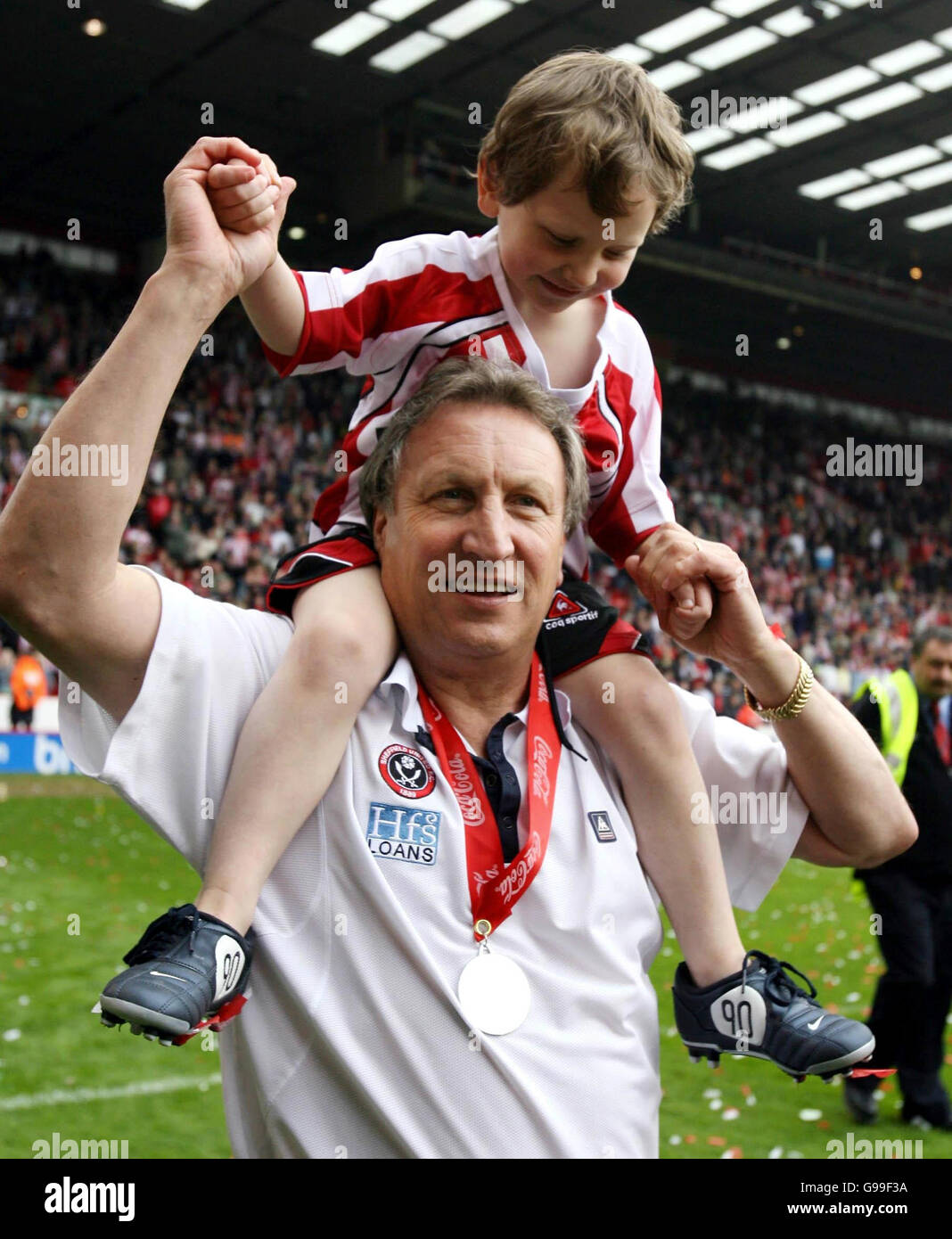 Sheffield uniteds manager neil warnock celebrates hi-res stock ...