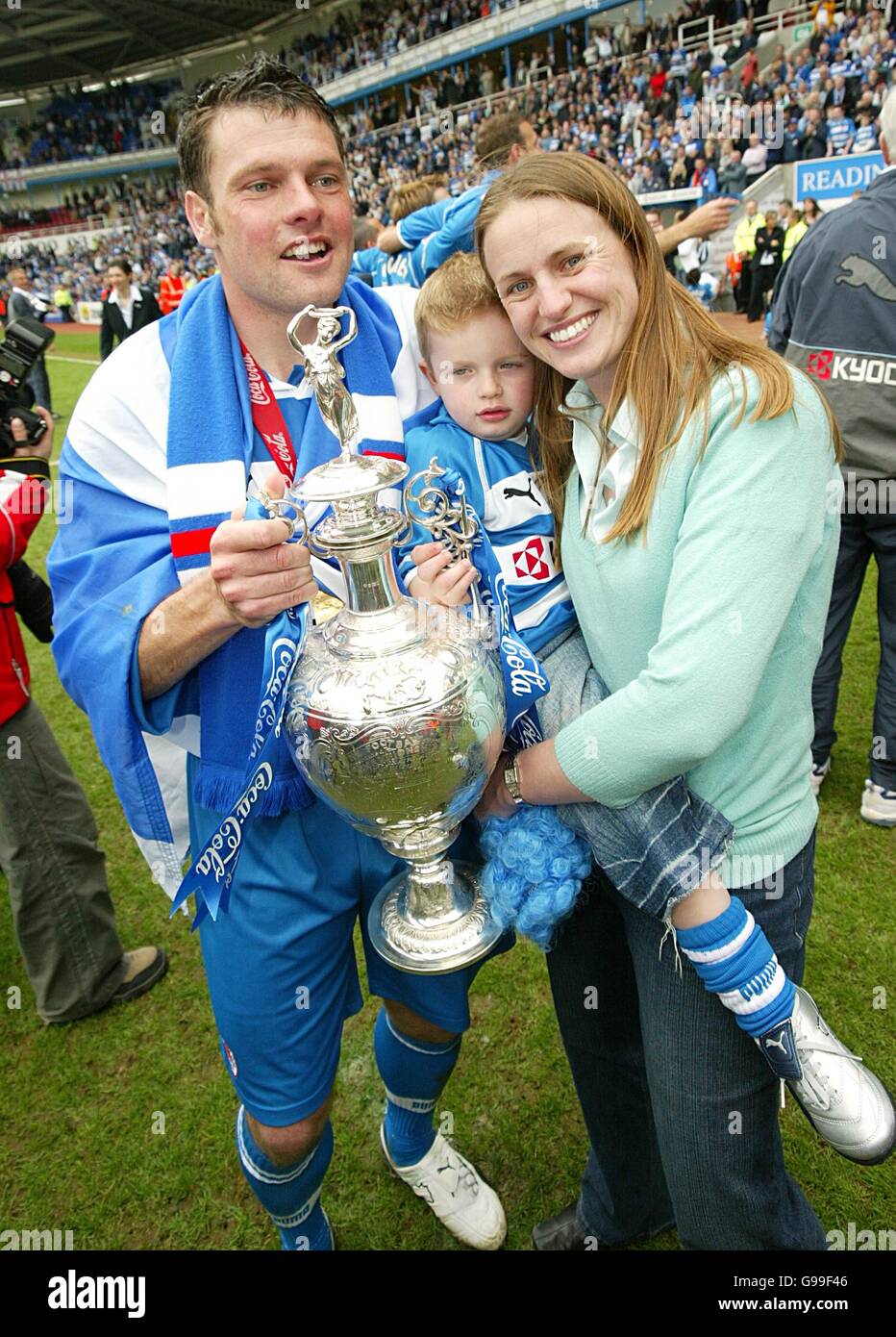 Reading captain Graeme Murty and his wife celebrates with the Coca-Cola ...
