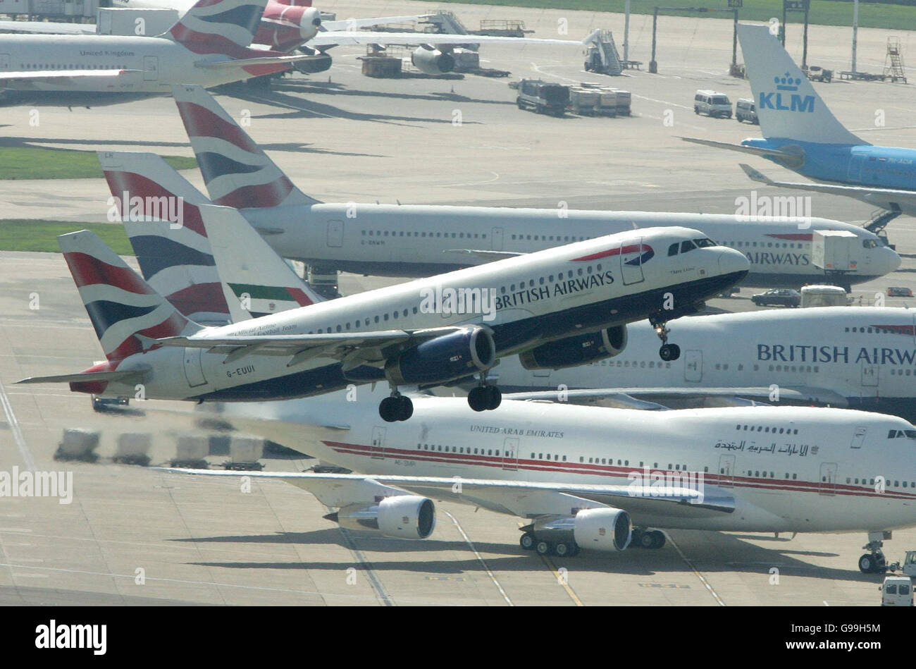 The view from inside the new Heathrow Control Tower at Heathrow Airport ...