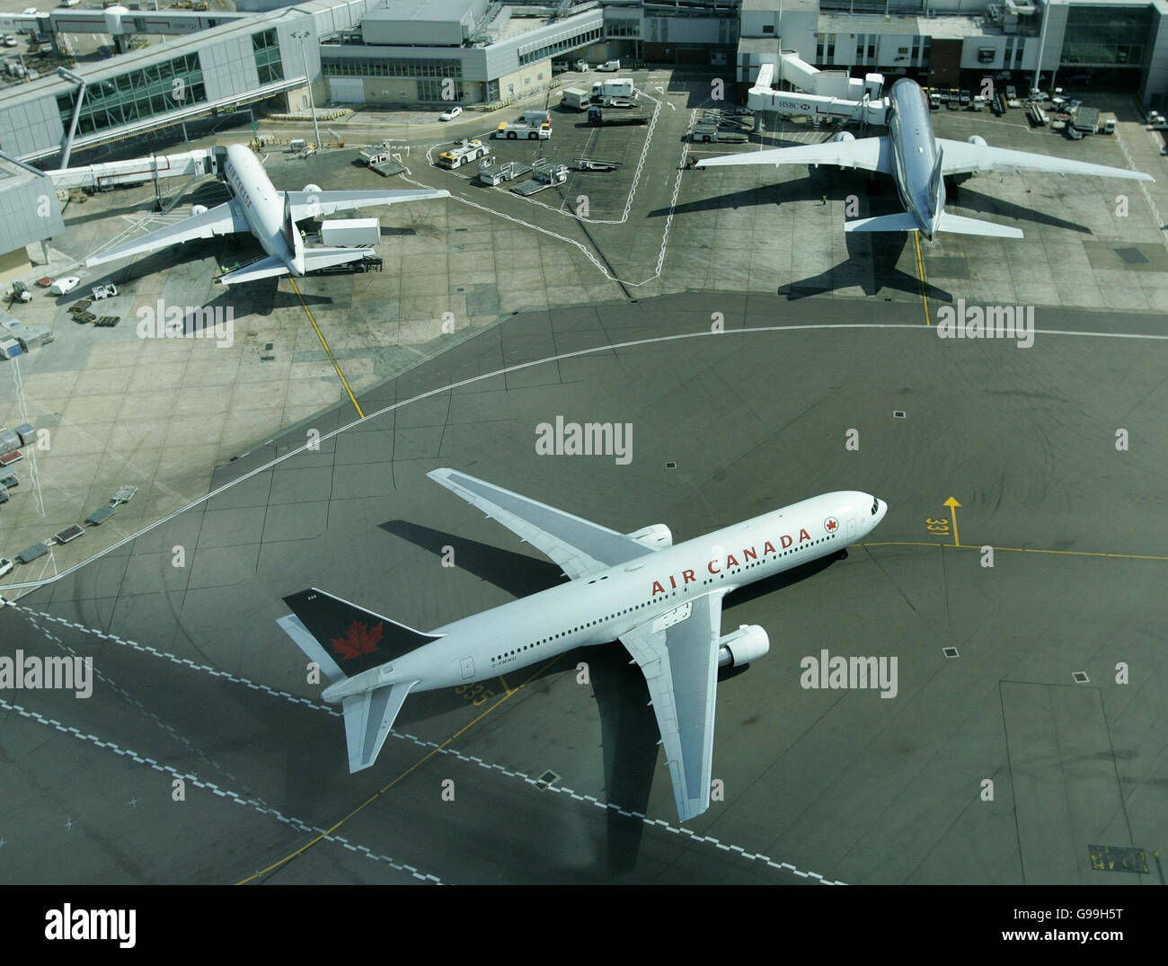 The view from inside the new Heathrow Control Tower at Heathrow Airport ...