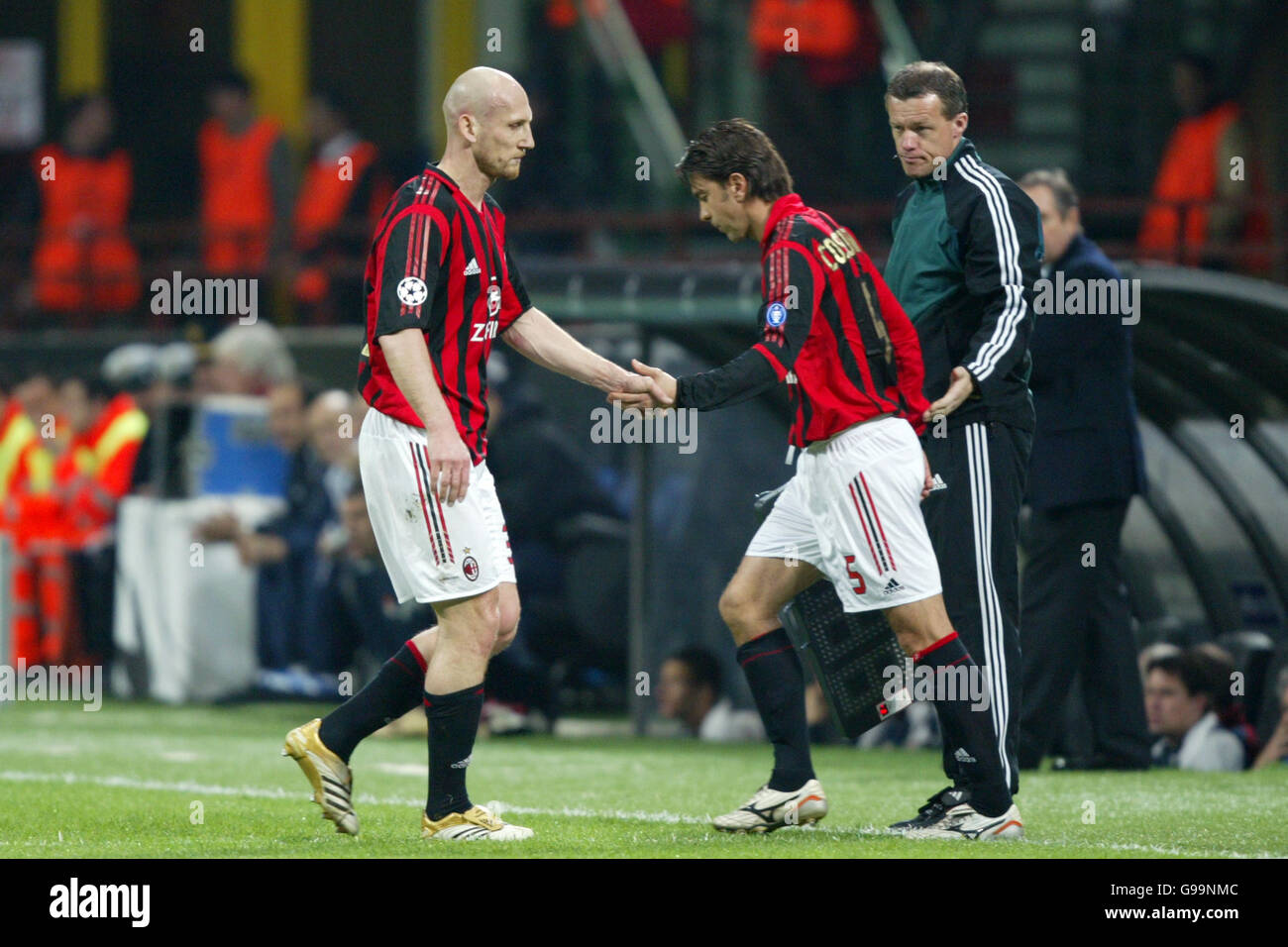 L R Jaap Stam High Resolution Stock Photography and Images - Alamy