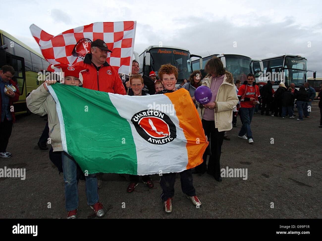 Charlton Athletic fans show support for their side ahead of tonights ...