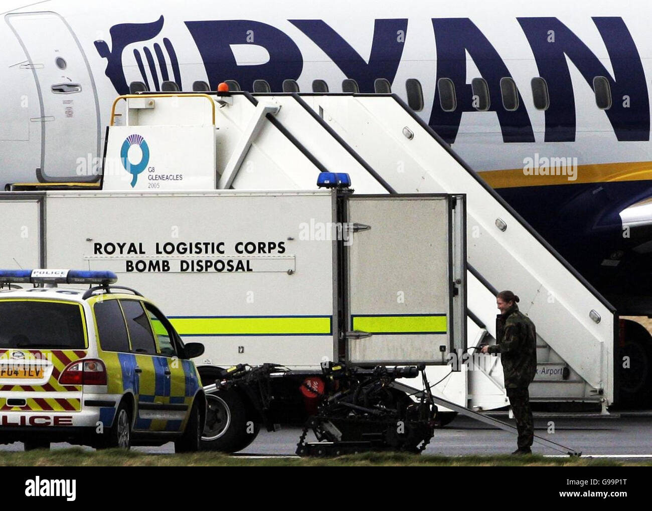 POLICE Airport. A bomb disposal unit at Glasgow Prestwick Airport ...