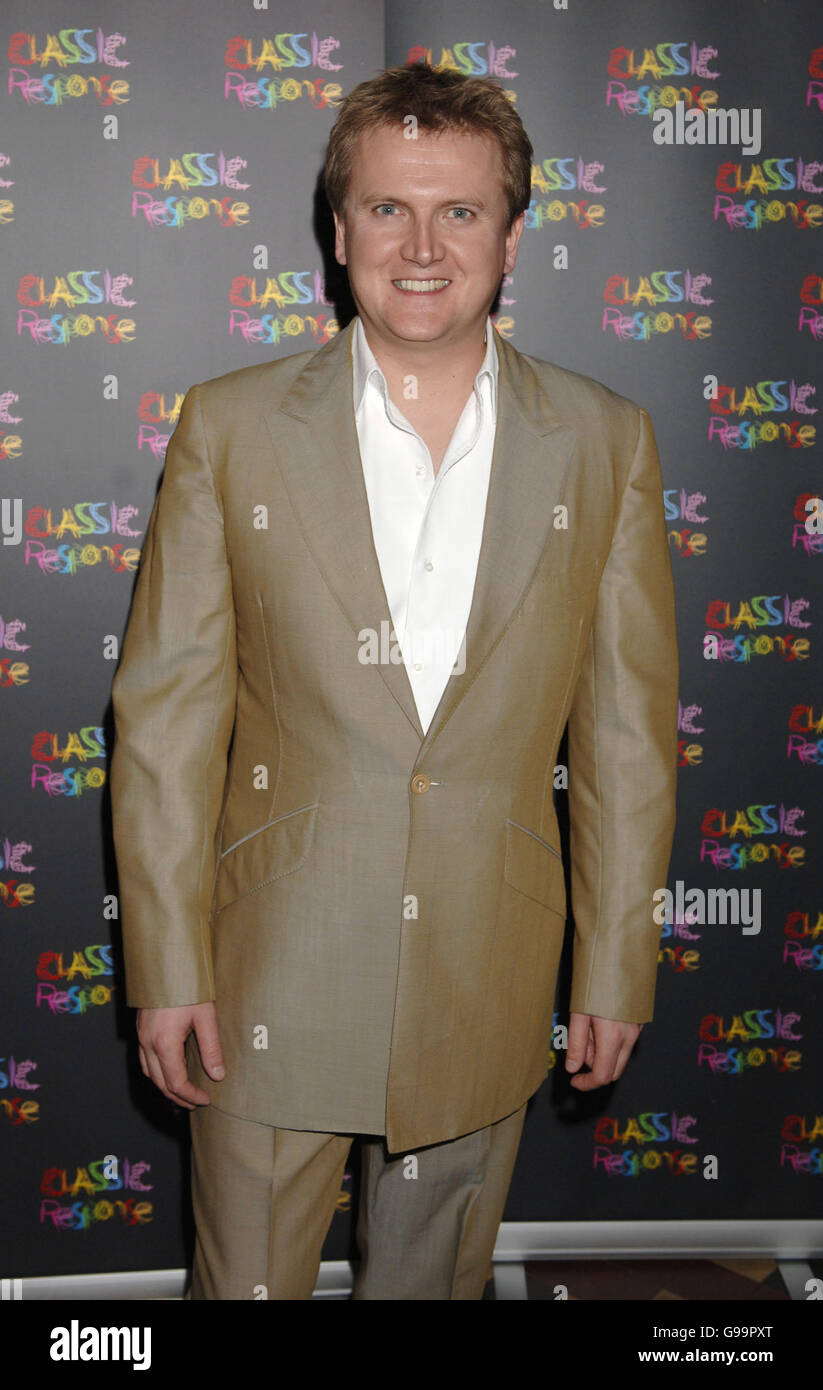 Playing alive foundation royal albert hall hi-res stock photography and ...