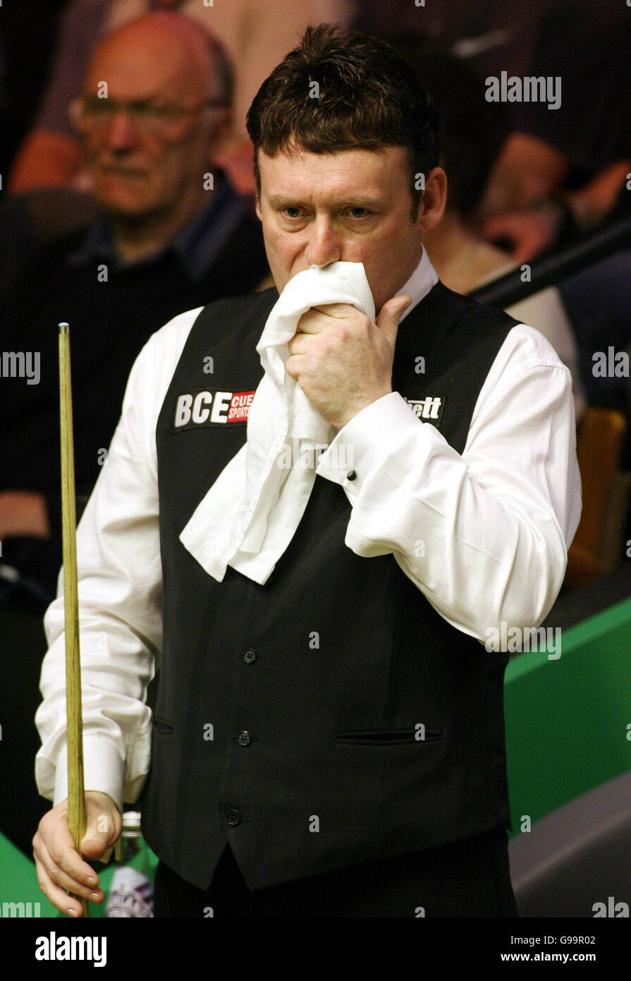 Snooker action world snooker championship jimmy white hi-res stock ...