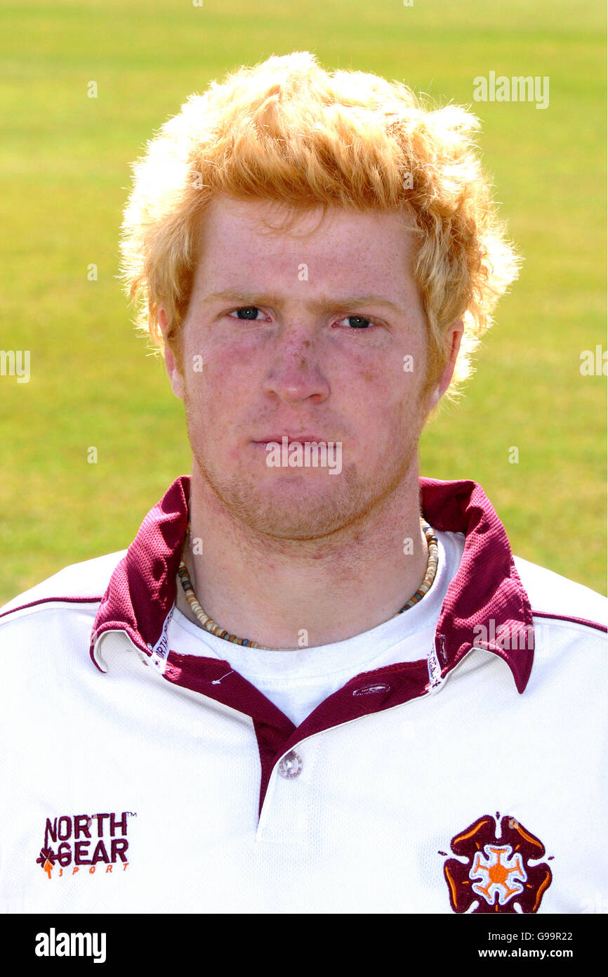 Patrick foster cricket hi-res stock photography and images - Alamy