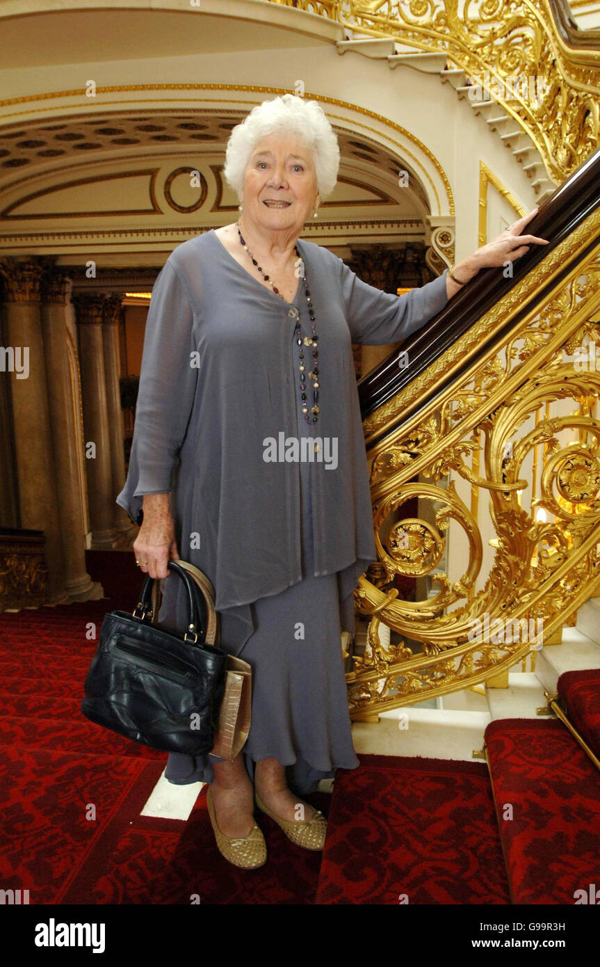 Elizabeth morris of ross on wye hi-res stock photography and images - Alamy