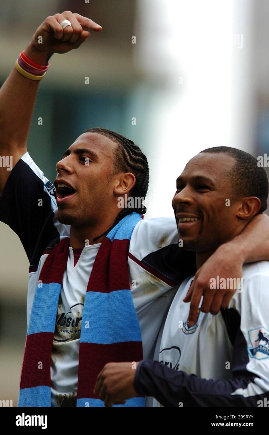 West ham uniteds anton ferdinand hi-res stock photography and images ...