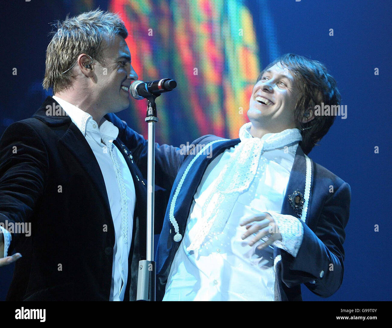 SHOWBIZ Take That Stock Photo - Alamy