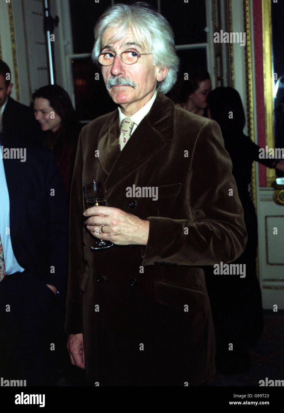 Roy strong hi-res stock photography and images - Alamy