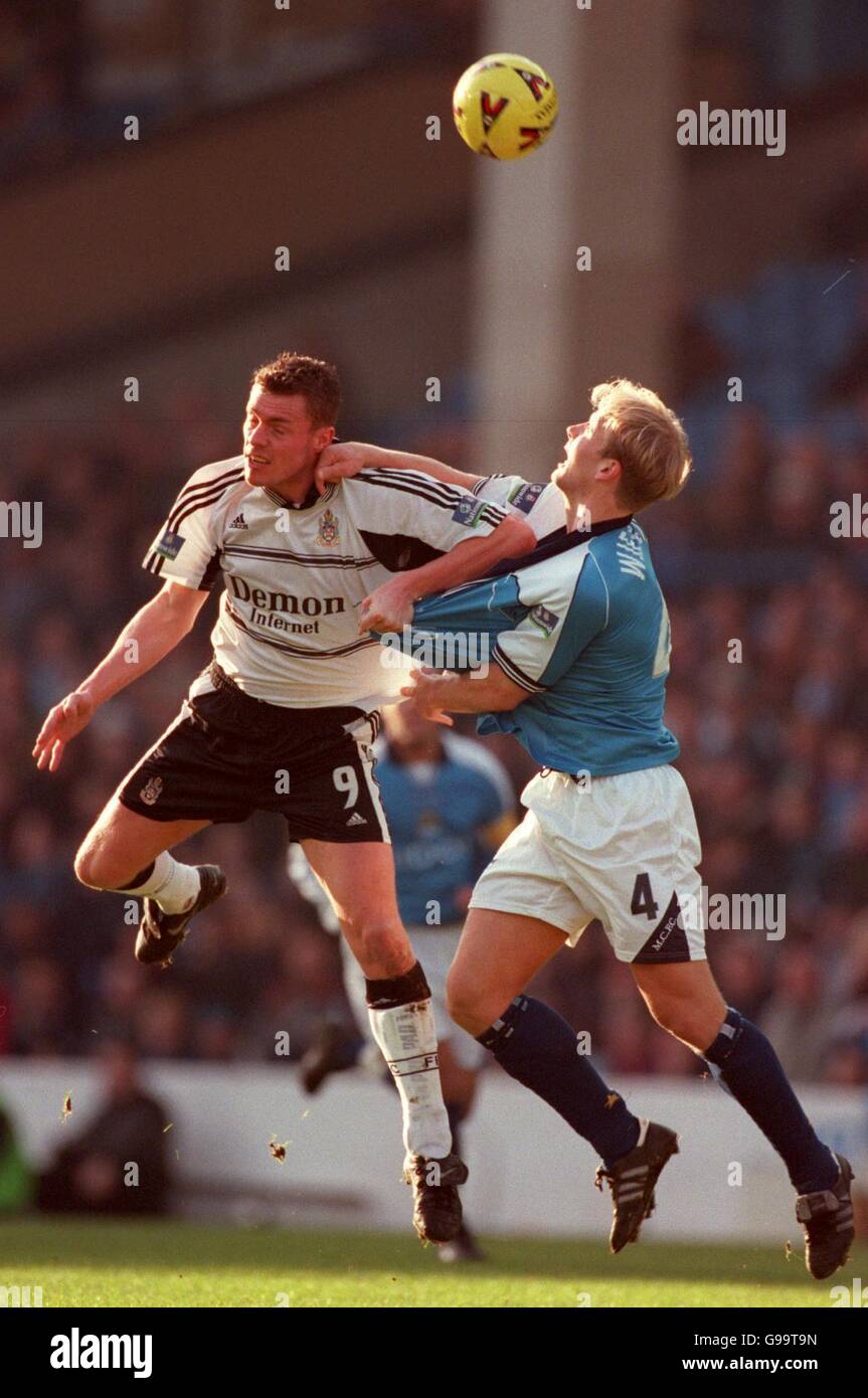 Manchester citys gerard wiekens hi-res stock photography and images - Alamy