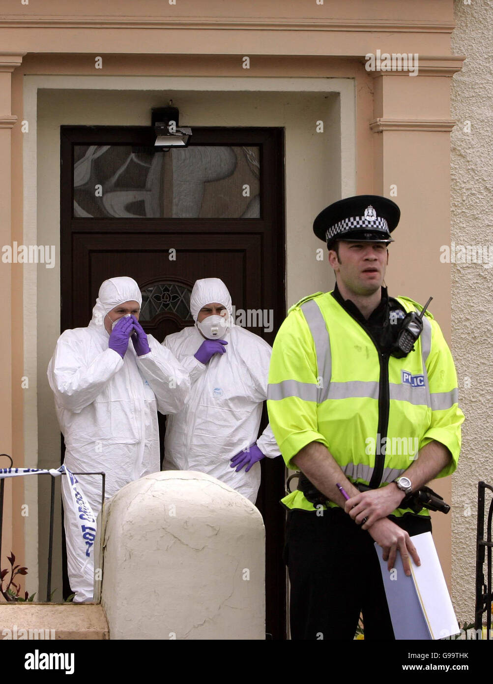 Police outside house in union street in bridge of allan hi-res stock ...